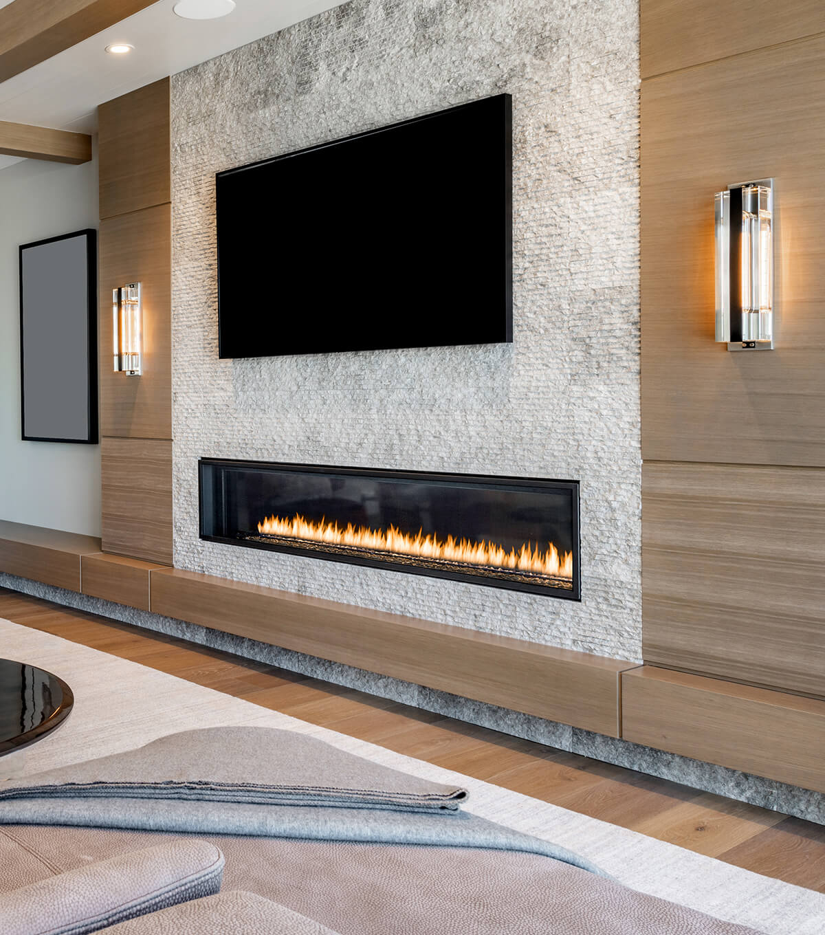 Montigo EXEMPLAR Modern Luxury Linear Gas Fireplace | R320